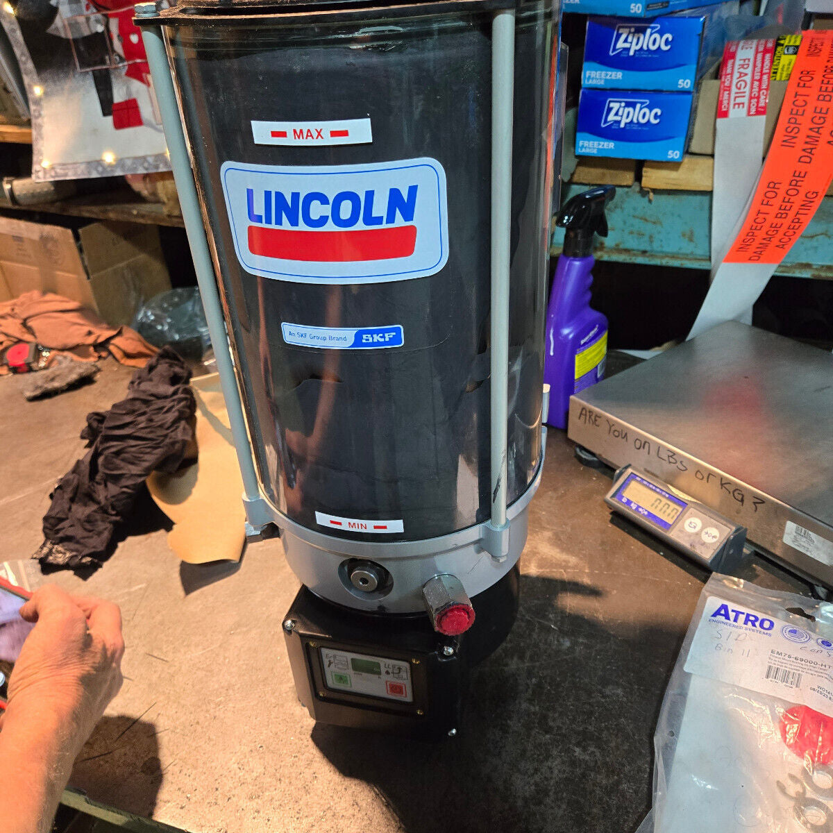 396-0946 CAT GREASE PUMP LINCOLN P653S-8XLBO-24-AS24-UL 241 BAR/3500 P ...