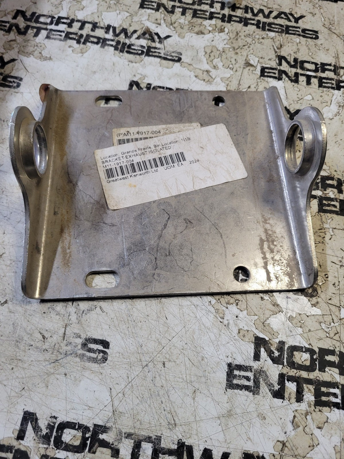 Peterbilt M11-1917-004 Exhaust Bracket – Northway Enterprises Ltd.